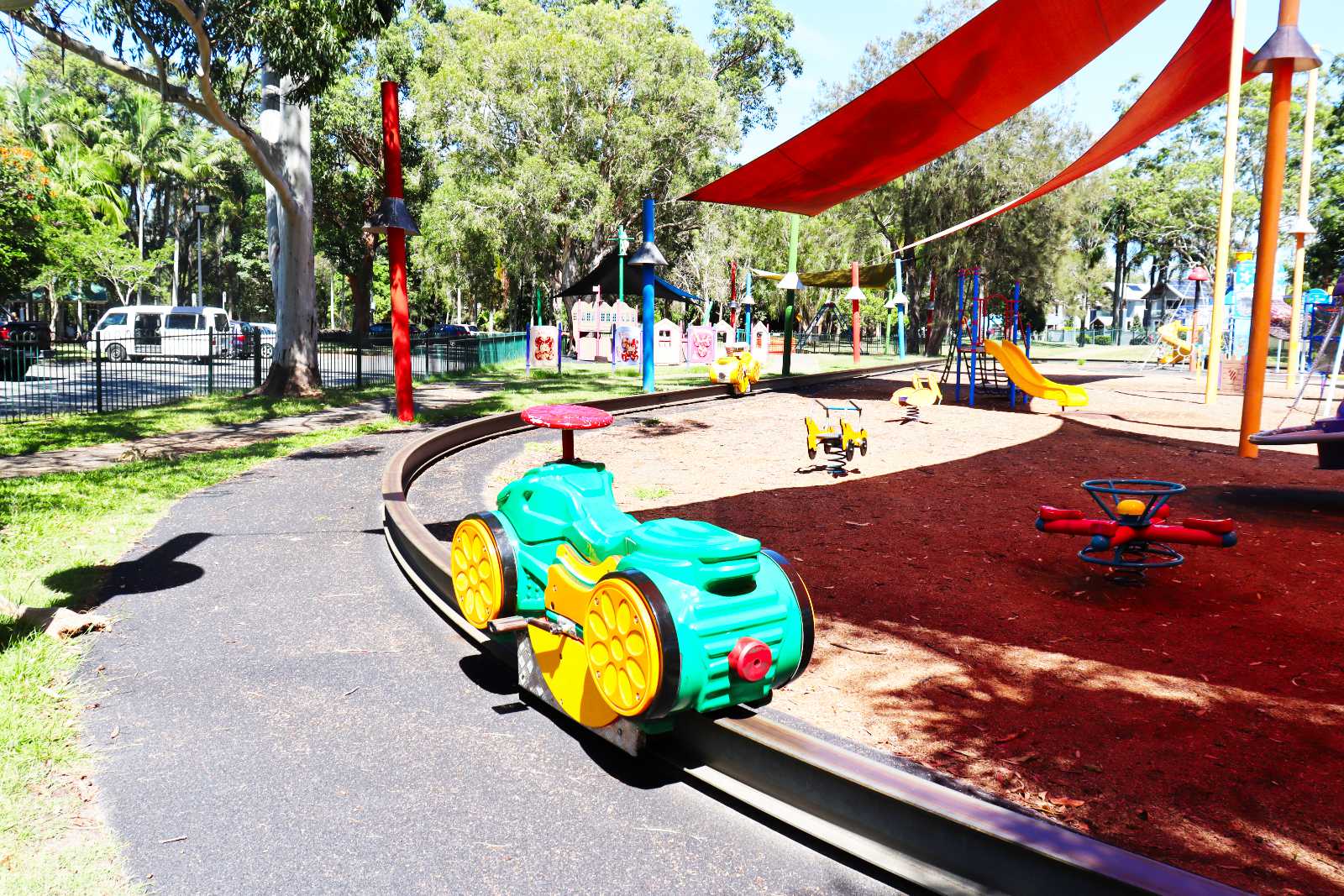 Laguna Park: A Great Choice for Playground Adventures & Picnics